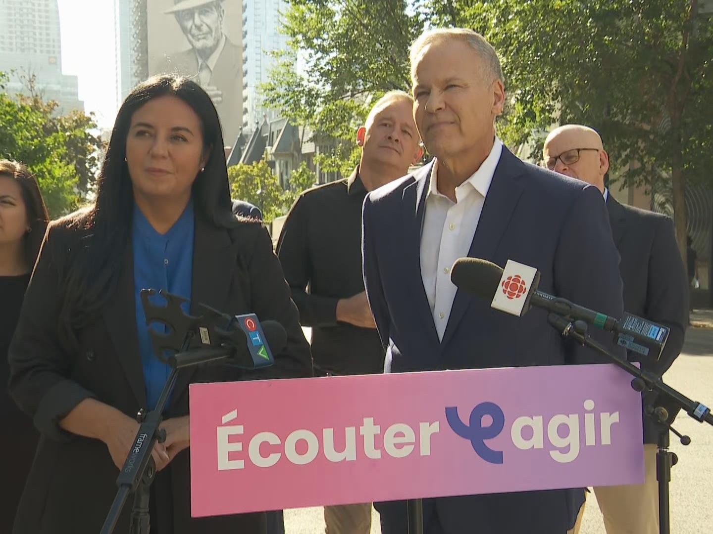 Le journaliste Leslie Roberts se présente pour Ensemble Montréal