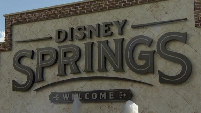 Popular restaurant at Disney shopping area robbed by suspect in scuba gear