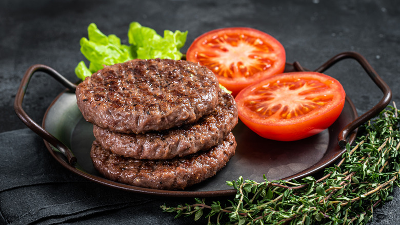 The Secret Ingredient That'll Keep Beef Patties Moist Is Already In ...