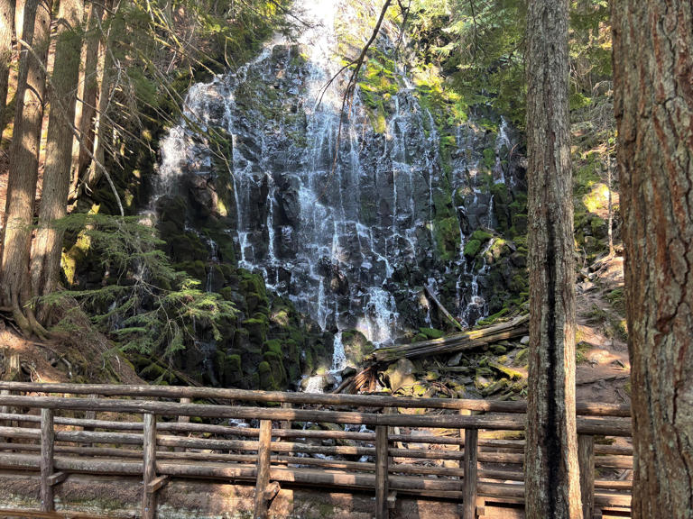 Take a breathtaking journey on Oregon's iconic Timberline Trail around ...