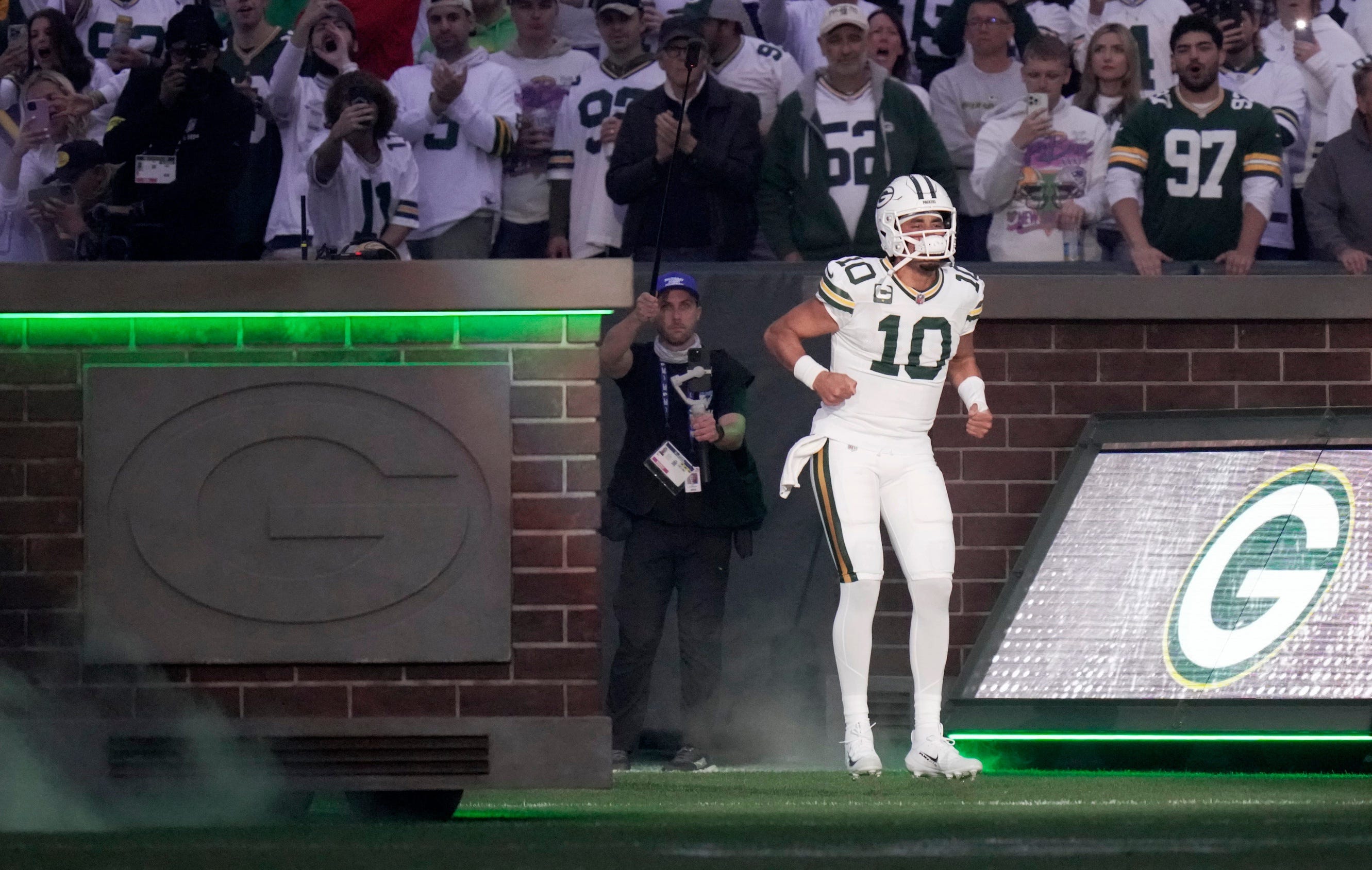 Tyler Brooke and Sparky Fifer React to Packer Film Break Downs
