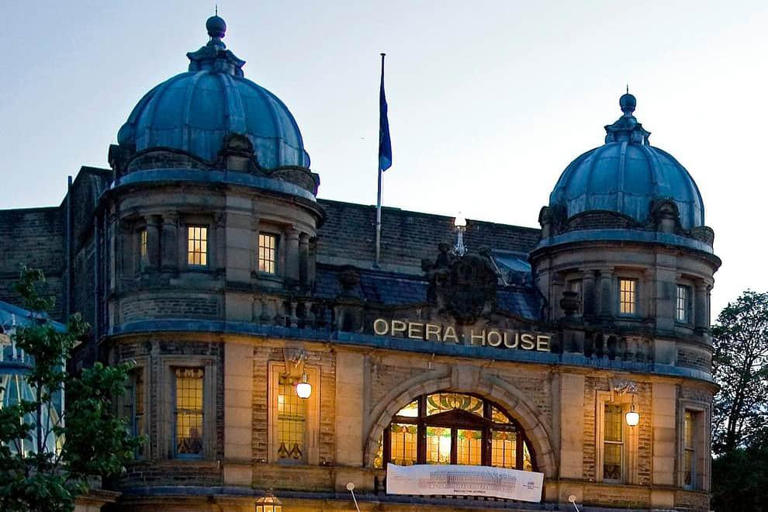 Peppa Pig and the whole family are heading to Buxton for a new show