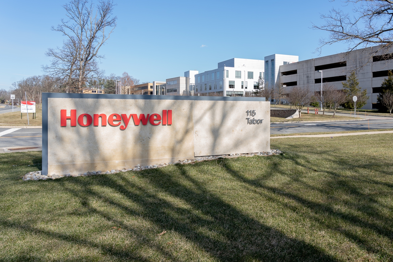 Honeywell approves spinoff of Solstice Advanced Materials unit