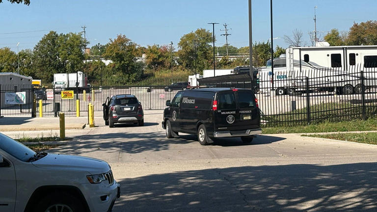 Young children locked in Milwaukee storage unit; man, woman in custody