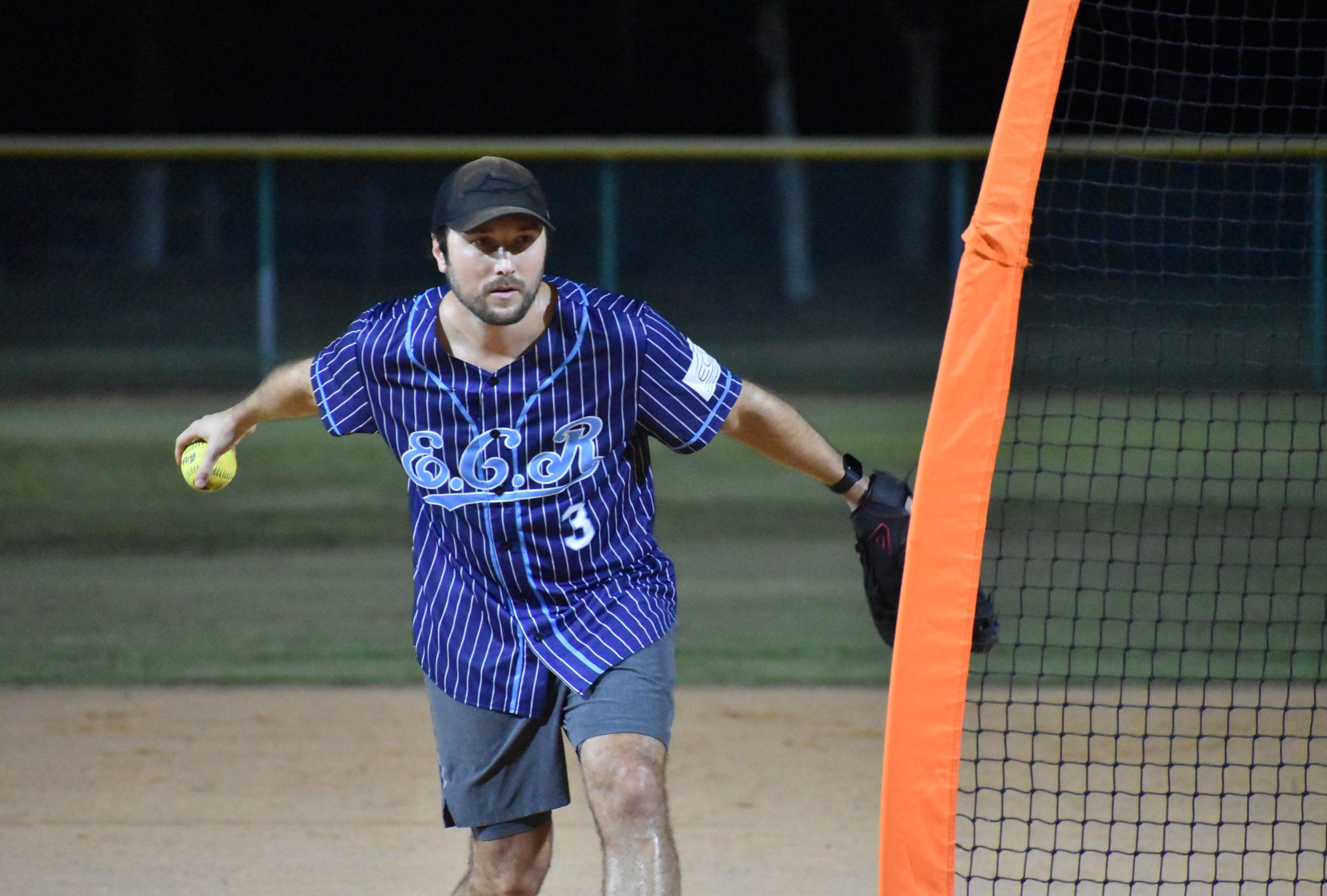 Beau Esprit Custom Framing wins big on opening night of coed softball