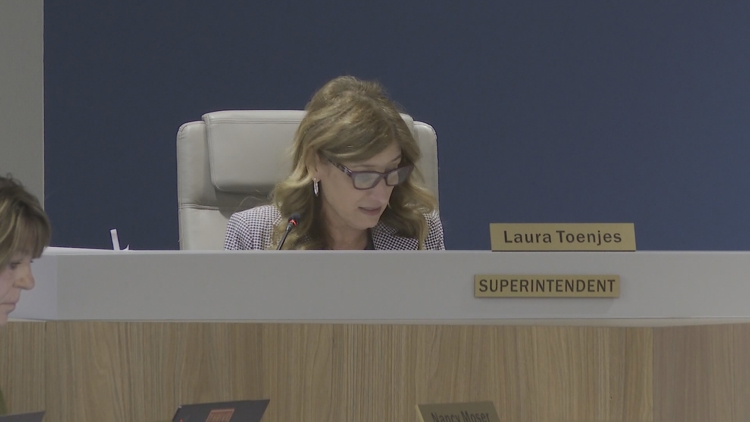 Kyrene governing board members to consider closing up to nine schools