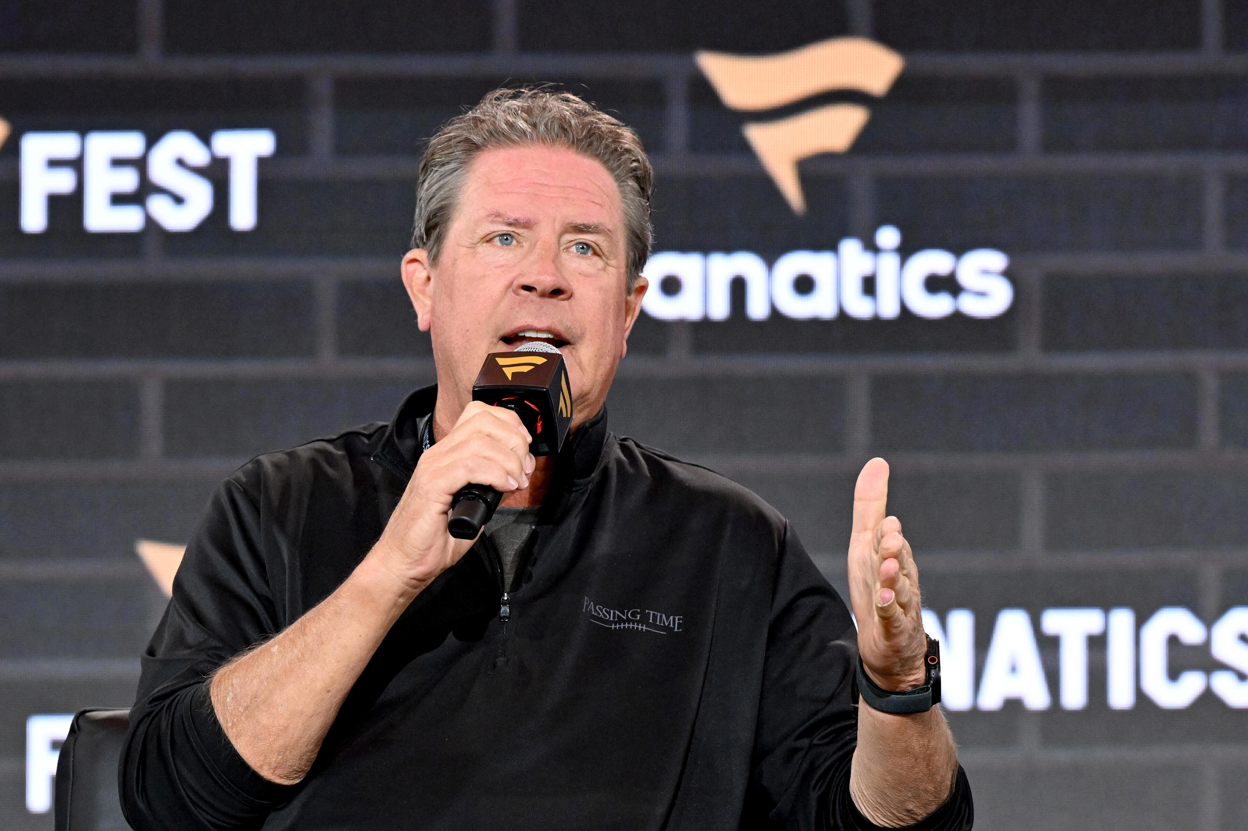 NFL Hall of Famer Dan Marino Reveals Liver Disease Diagnosis
