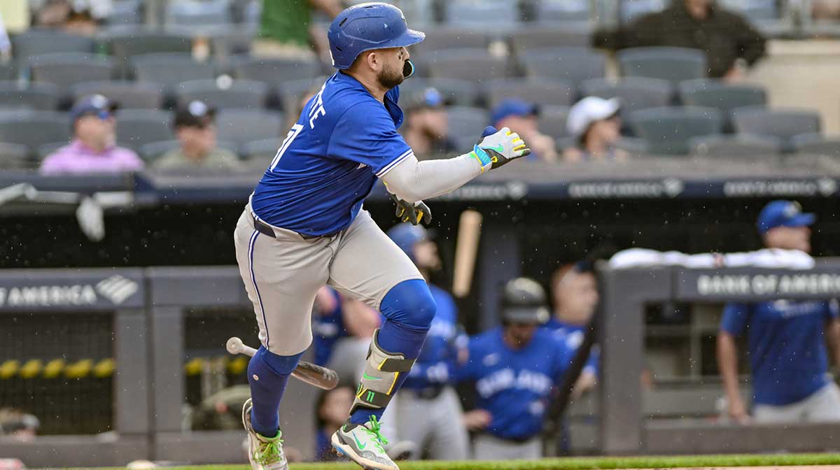 Blue Jays’ Bo Bichette gets massive injury update before playoffs