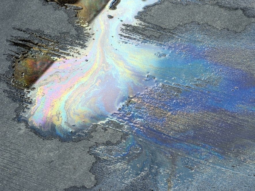 Late-Summer Oil Spill Causes Worry In Simsbury Neighborhood