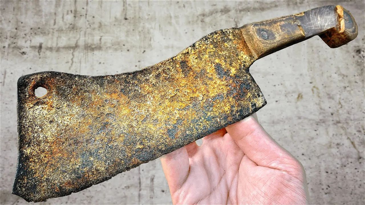 I turned a broken cleaver into art! 🔨