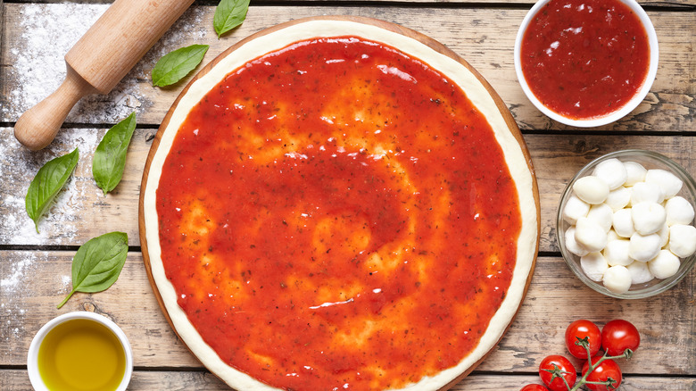 Should You Be Using Marinara Sauce For Pizza?