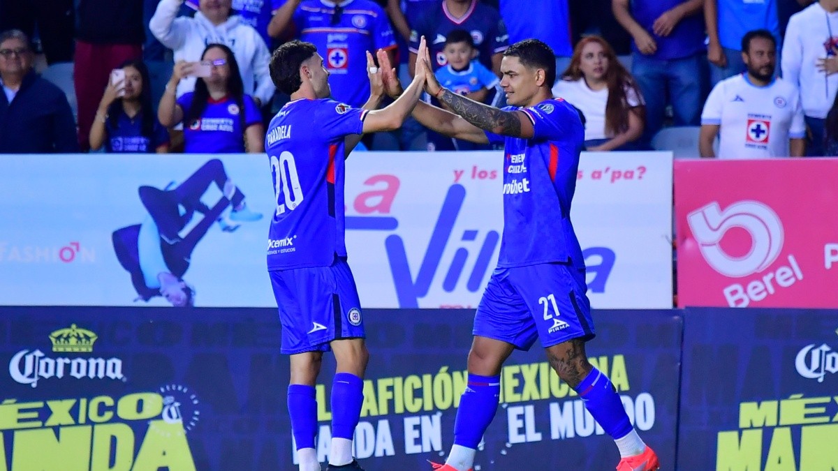 ¿Alineación indebida? Aficionados piden castigo a Cruz Azul por ...