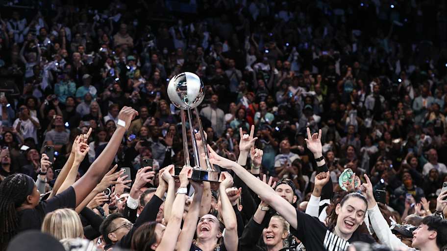 WNBA Playoff Bonuses 2025 by Round: How Much Each Player Will Make