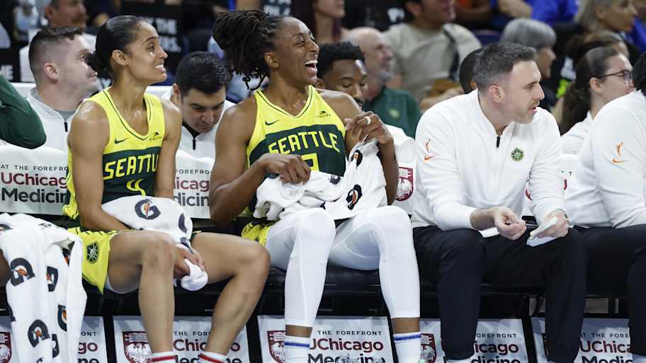 Skylar Diggins, Nneka Ogwumike Praise Seattle Storm Coach