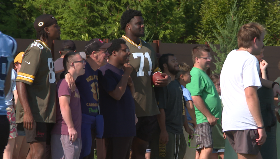 Packers players help lead inclusive football camp at Titletown
