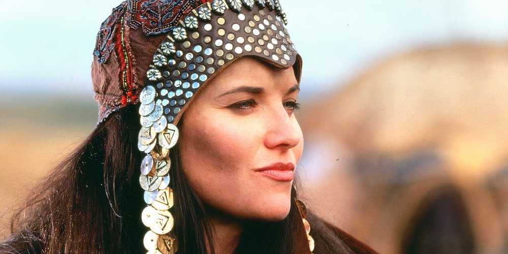 10 Flawless Episodes of Xena: Warrior Princess We Can't Stop Thinking ...