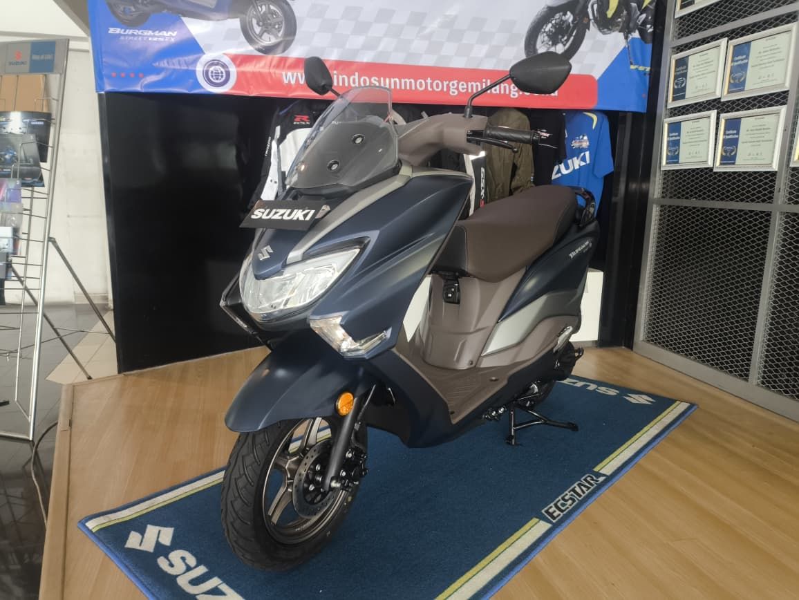 Tampil anti mainstream dan irit BBM, cek harga Suzuki Burgman Street ...