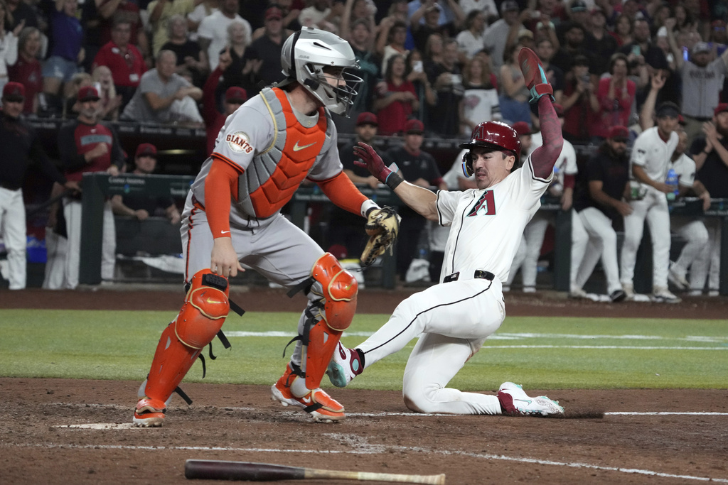 D-backs rally from early 4-run deficit and beat Giants 6-5 to keep pace ...