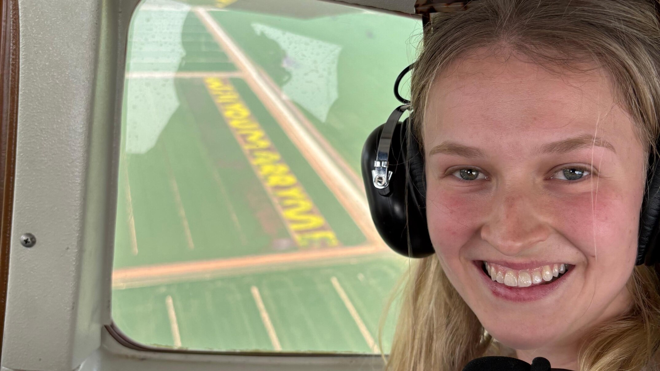 Farmer asks partner to marry him with special canola crop