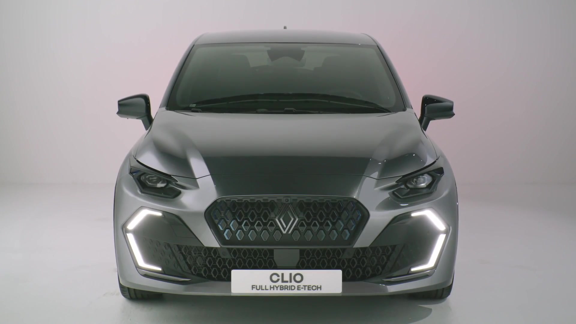 The new Renault Clio full hybrid E-Tech Esprit Alpine Design Preview in ...