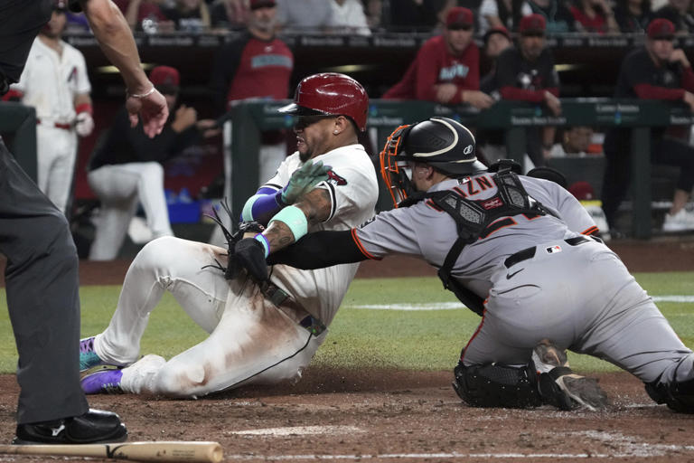 D-backs rally from early 4-run deficit and beat Giants 6-5 to keep pace ...