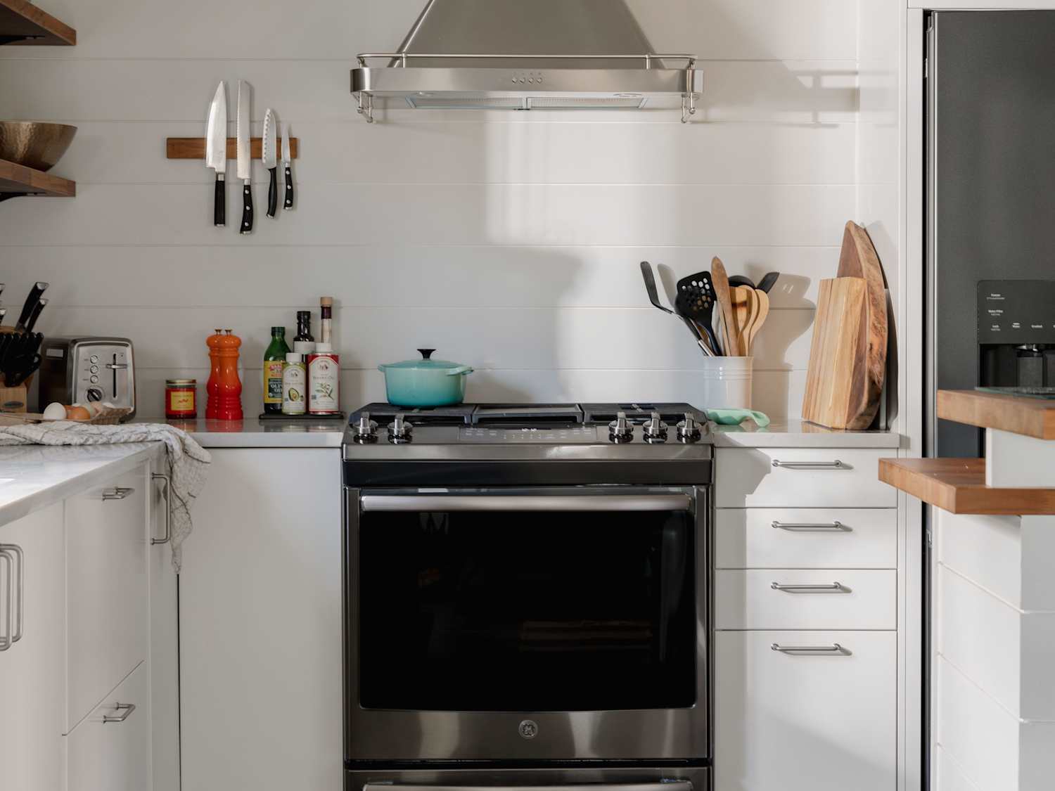 A smarter way to make the most of a blind corner kitchen cabinet