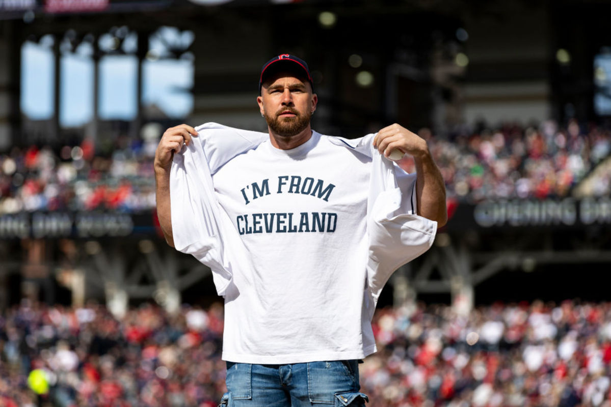 Inside Travis Kelce’s Homes: From a Kansas City Penthouse to the ...