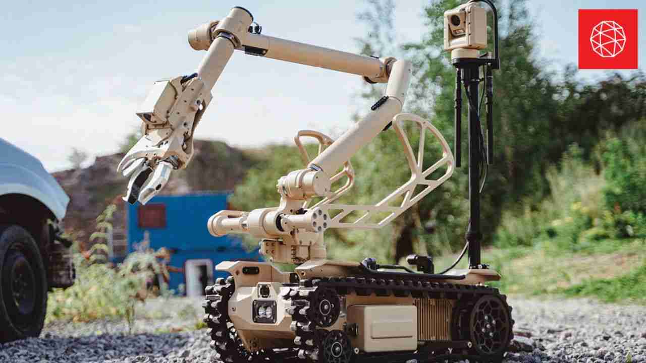 Le Royaume-Uni reçoit les premiers robots anti-bombe L3Harris T4 pour ...