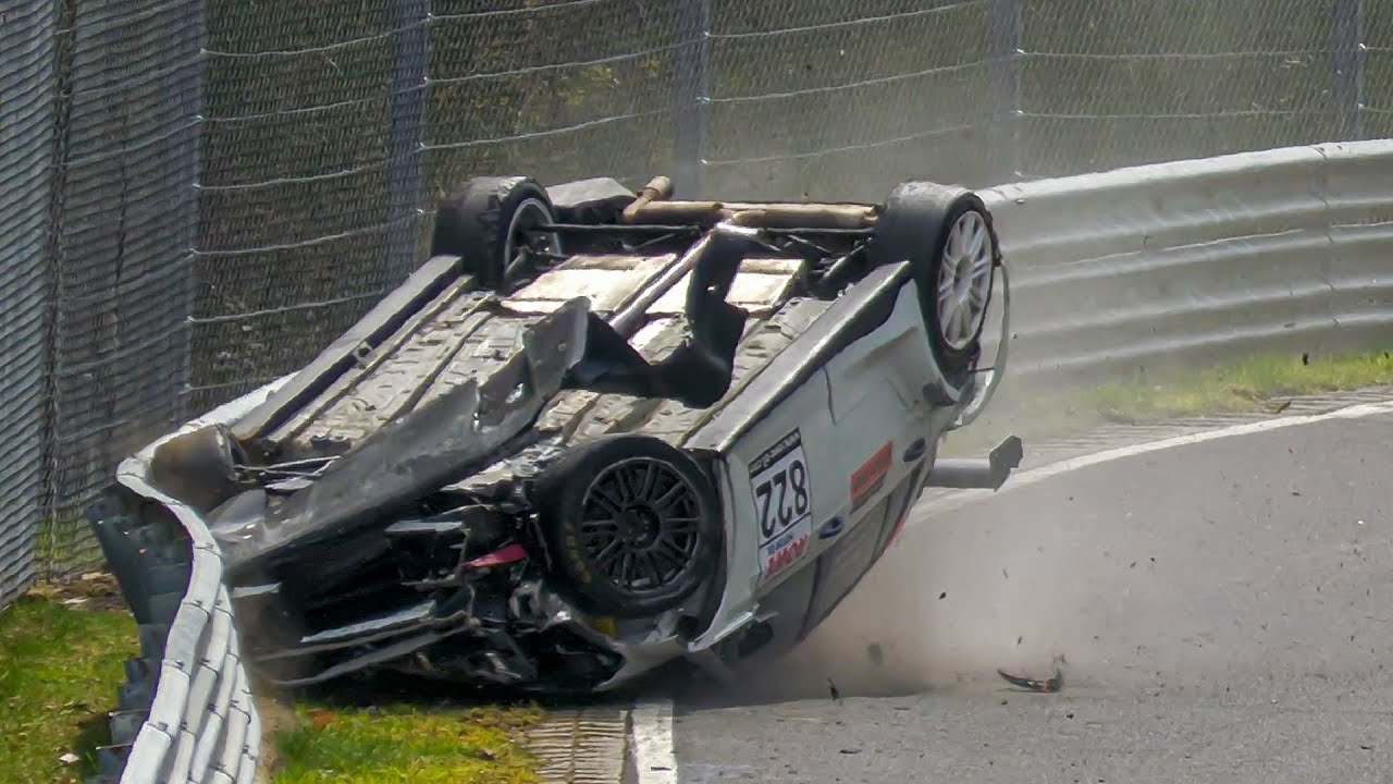Nürburgring Highlights - Crashes and Racing Action