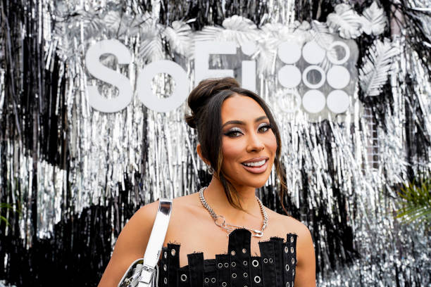 Former ‘Love is Blind’ Star Raven Ross Gets Roasted After ‘Elitist ...