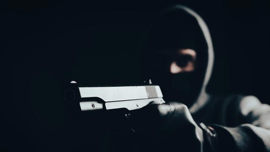 Karnataka SBI Bank robbery turns into real-life ‘Money Heist’; cash, 20 ...