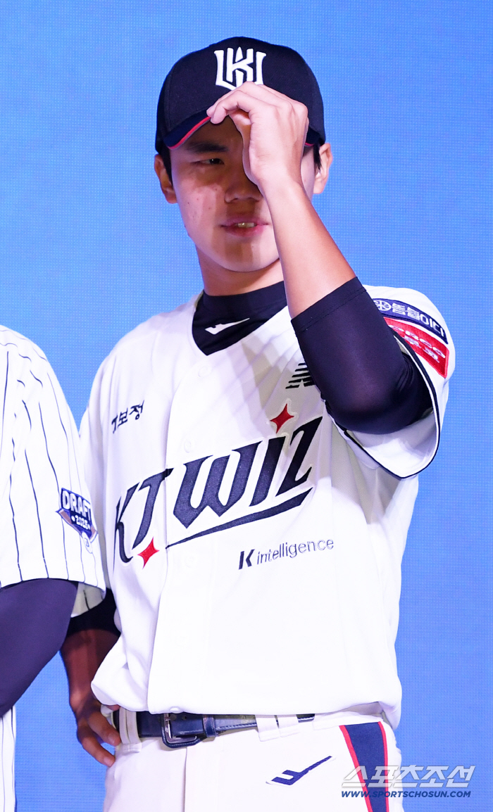 Fireworks Baseball's Lim Sang-woo makes his dream come true