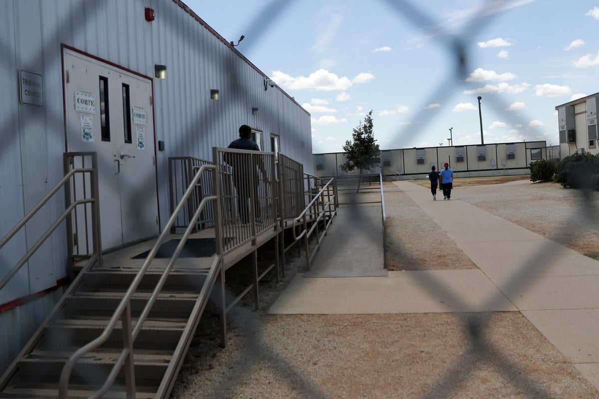 Reports of children fighting for water at Texas detention facility for ...