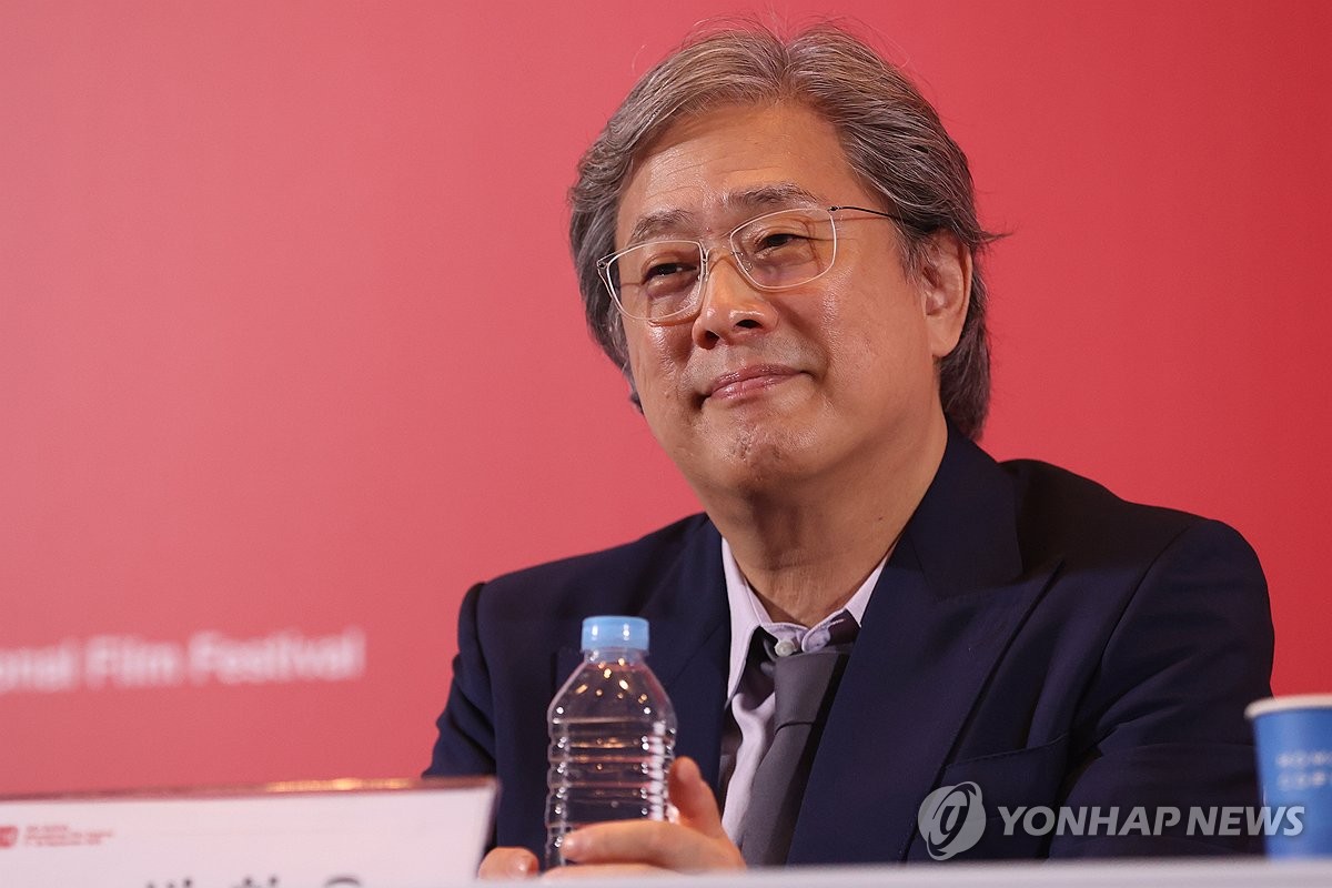 'No Other Choice' explores timeless fears of job insecurity: Park Chan-wook