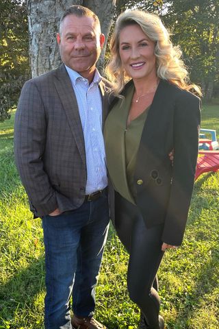 All About Julianne and Derek Hough's 3 Siblings, Sharee, Marabeth and ...