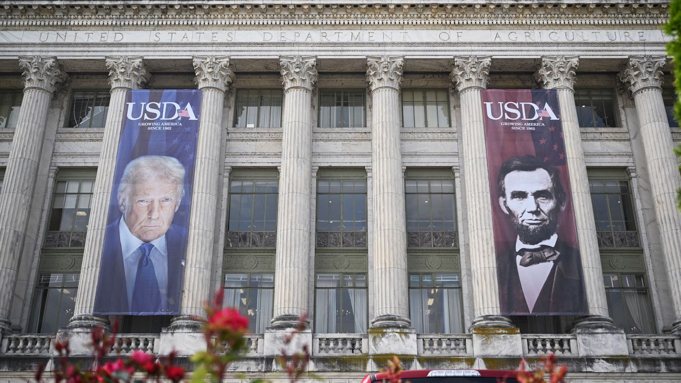 D.C. banners of Trump on federal buildings could be illegal, per report