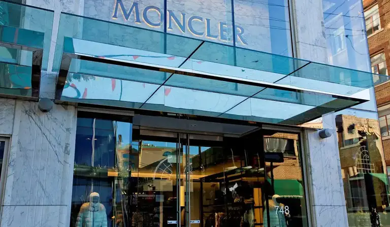 Ora è ufficiale: LVMH entra in Moncler