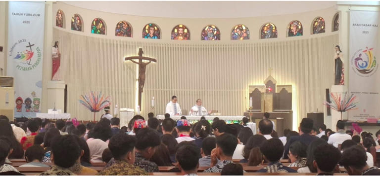 Romo Benny dan Romo Hani Pimpin Misa Syukur HUT Ke-70 Perguruan Santo ...