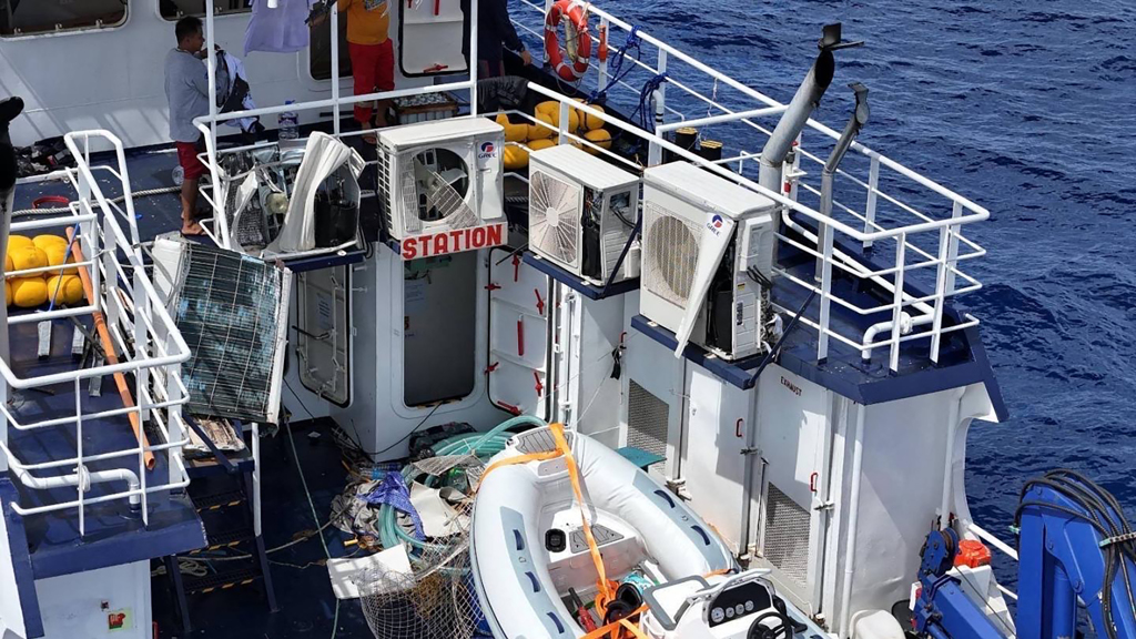 中、菲互控挑釁！黃岩島再起衝突 射水砲船長室受損、船員受傷