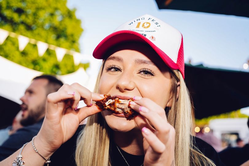 Foodies flock to world's biggest chicken wing festival complete with ...