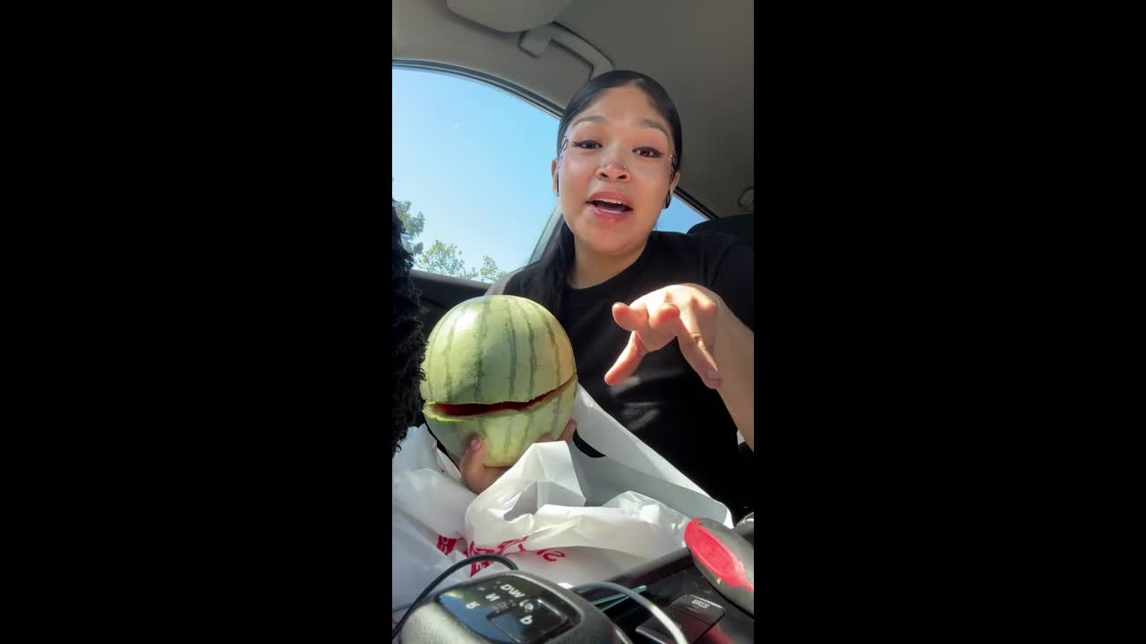 Screwdriver snack goes viral: TikTok watermelon reveal charms 390K viewers