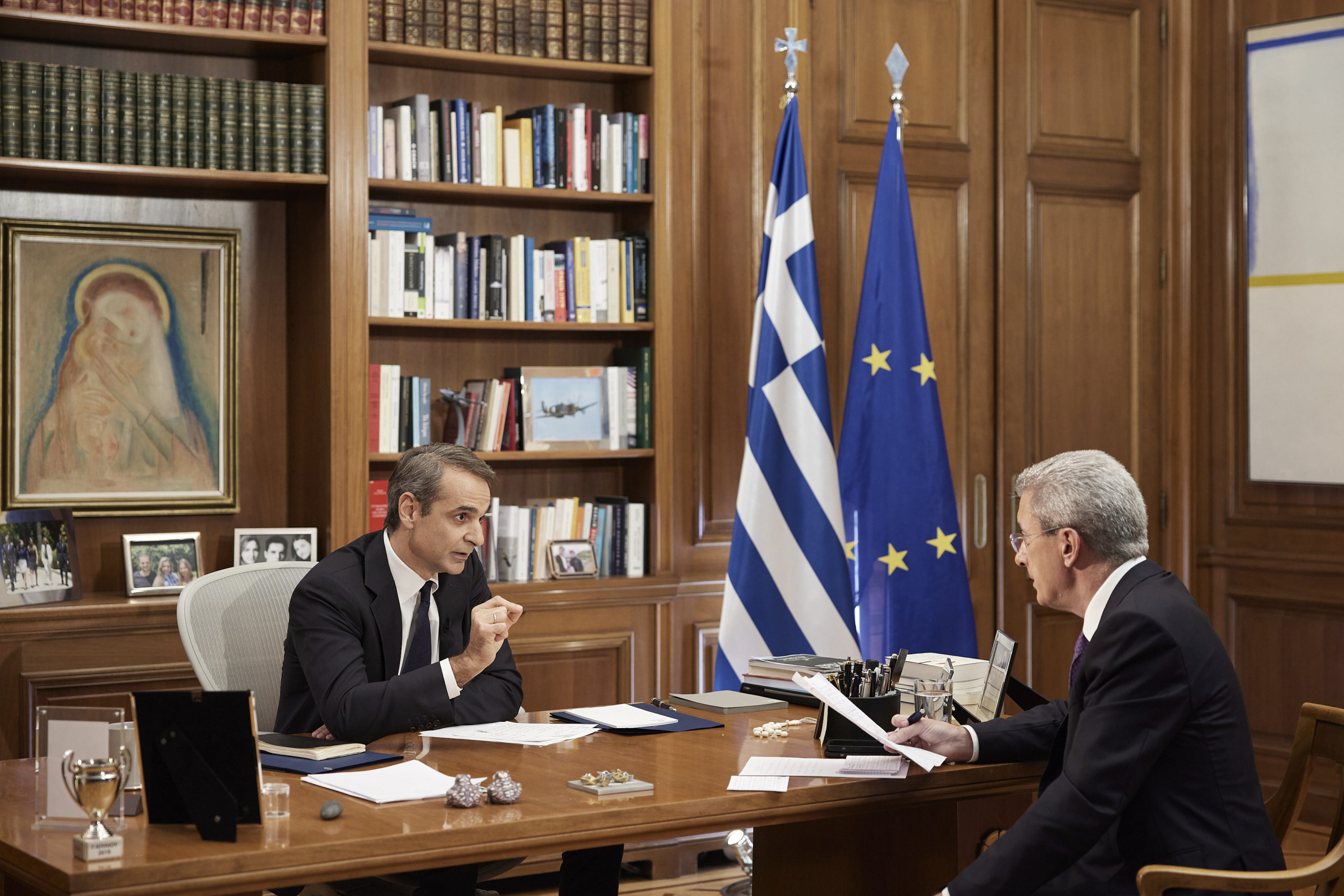 Κυριάκος Μητσοτάκης: Συνέντευξη στο κεντρικό δελτίο ειδήσεων του ANT1 ...