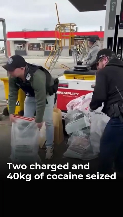 WATCH: Police from the Major Drug Squad seize 40 kilograms of cocaine ...