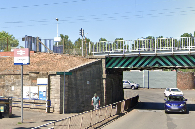 Lorry ploughs into railway bridge in Glasgow as Edinburgh services ...