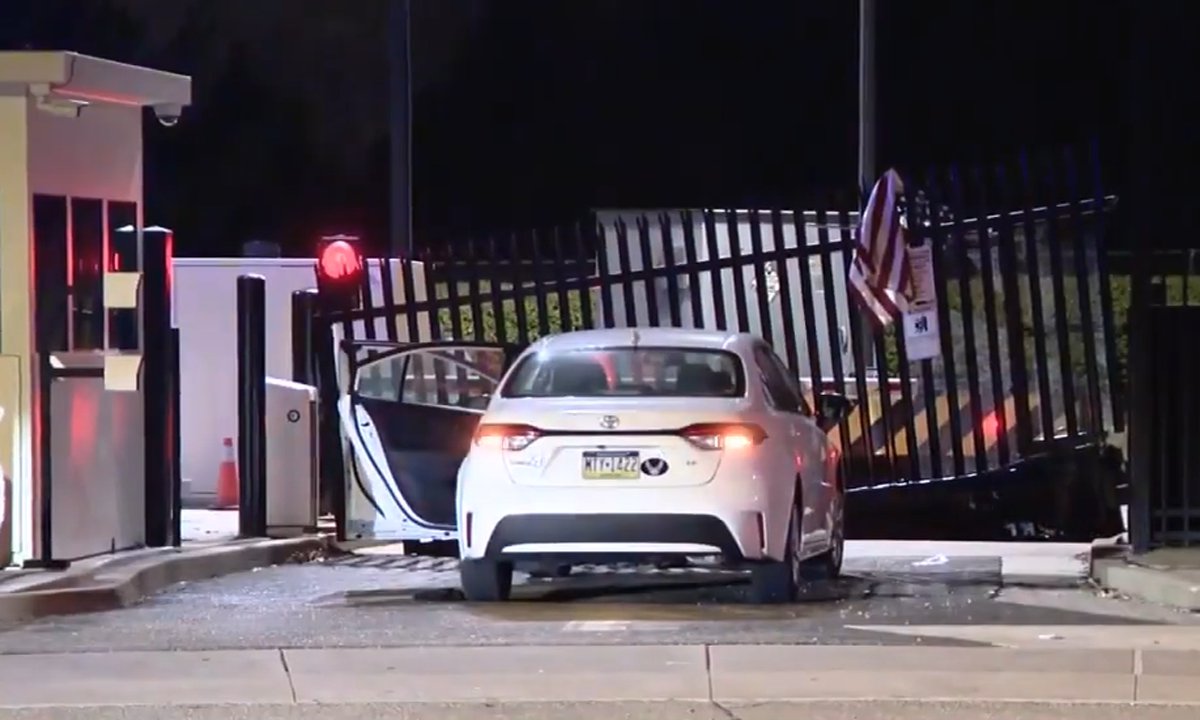 Car 'with message on window' crashes into FBI building