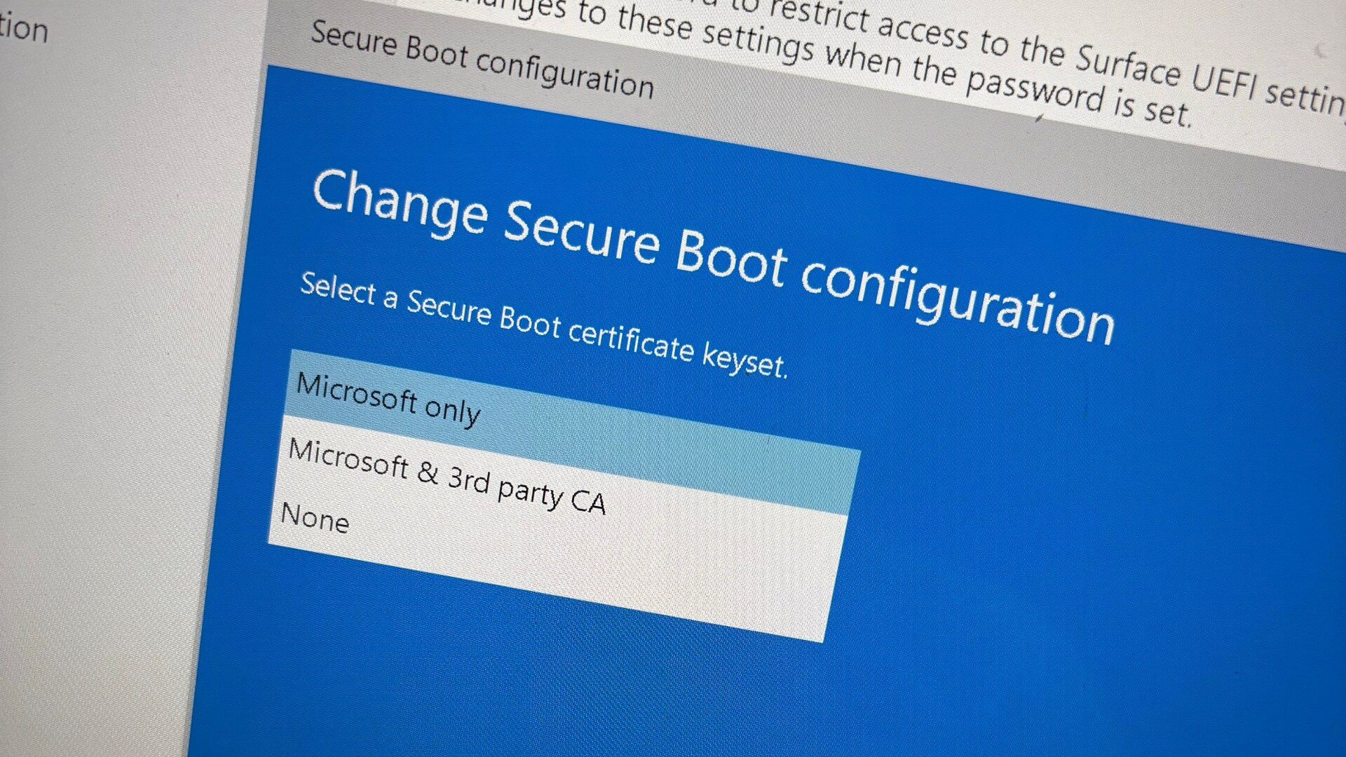 Microsoft weist nochmal darauf hin: Windows Secure-Boot-Zertifikate ...