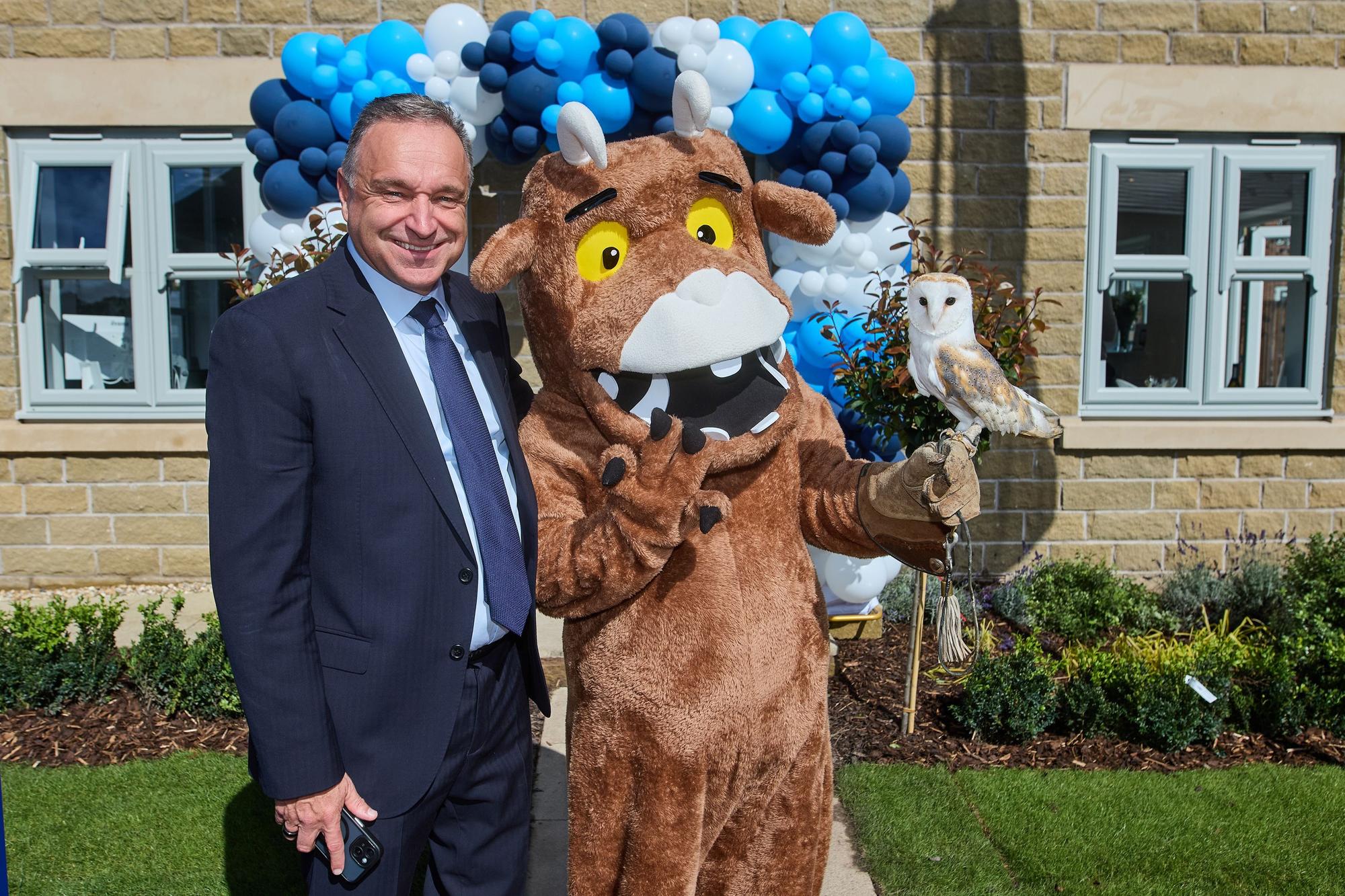 Mayor opens show home as Rookery Place launch proves a hit