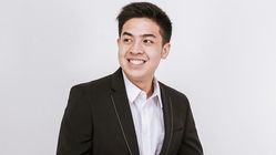 6 Inspirasi Gaya Jas Hitam untuk Pria Modern di Lingkungan Kerja