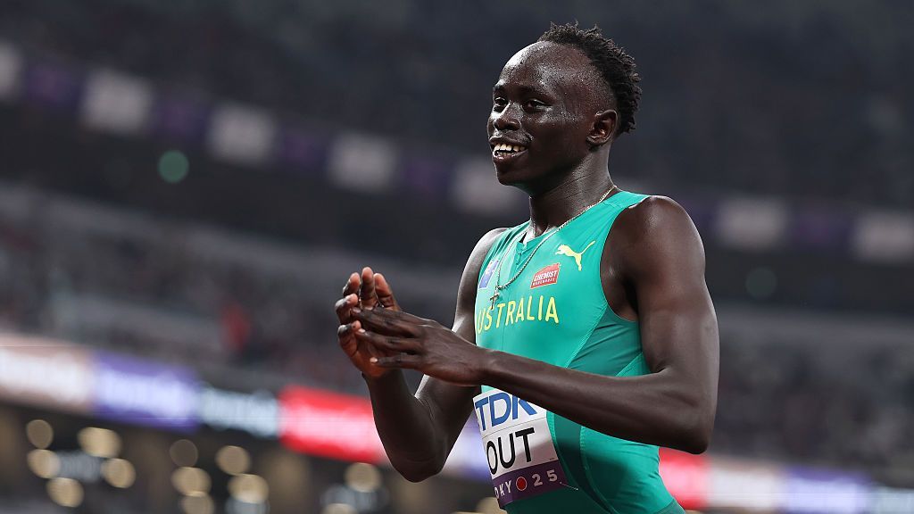 'I'm chilling': Gout Gout third in 200m heat, cruises into semifinals ...