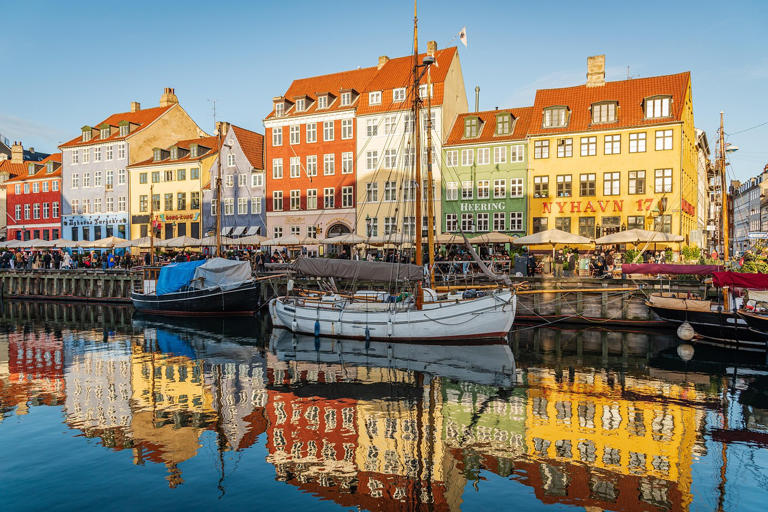9 Countries Where Tipping Is Considered Rude—and 7 Where It’s Expected